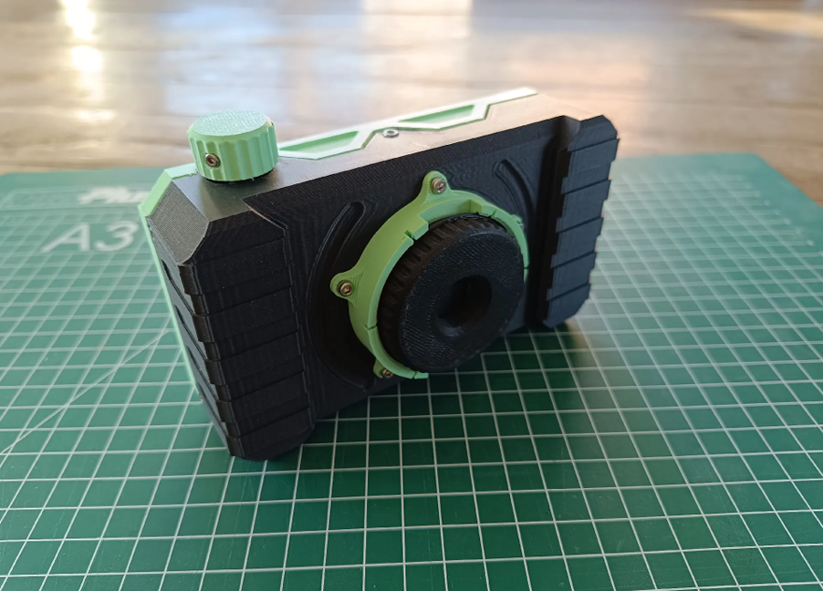 This Raspberry Pi Zero camera instantly prints photos using thermal ...