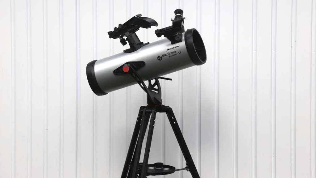 Celestron StarSense Explorer LT 114AZ telescope review | Digital Camera ...