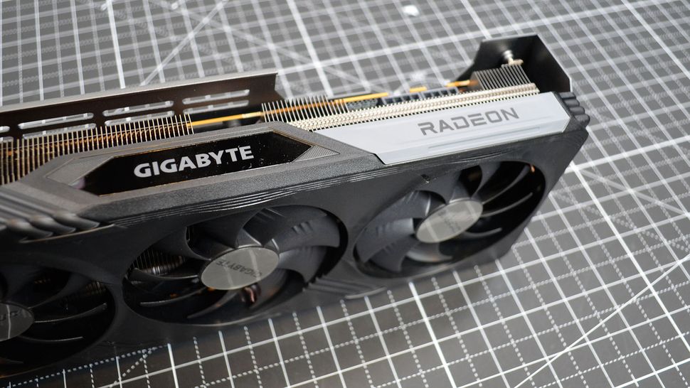 Gigabyte Radeon RX 7700 XT Gaming OC review: great performance for the ...