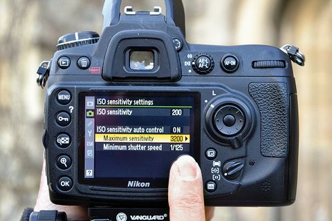 Take a great group photograph: tips for posing perfect people shots ...