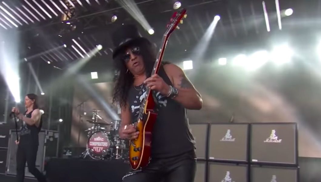 Watch Slash Featuring Myles Kennedy & the Conspirators Perform on ...