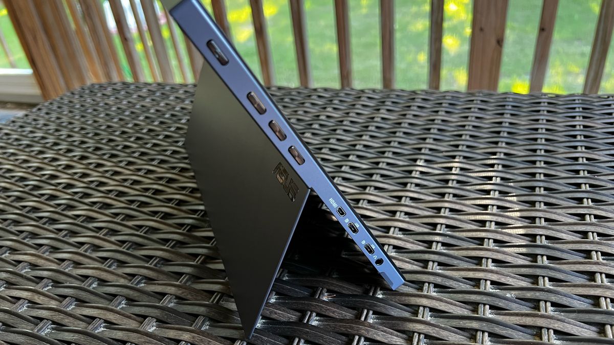 Asus ZenScreen Ink MB14AHD Portable Monitor Review: Pen to Go | Tom's ...