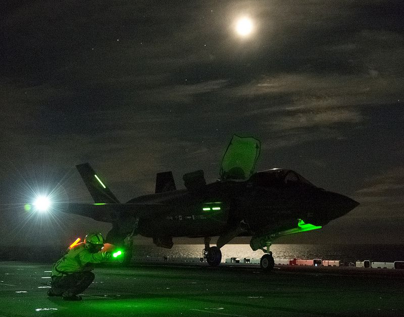 In Photos: F-35 Fighter Jet Makes 1st Vertical Night Landing | Live Science