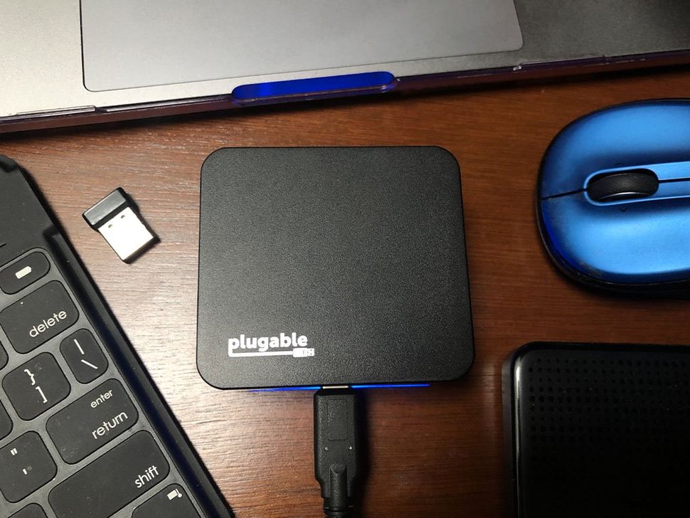Plugable Cube Review: A small USB-C Docking Station that might conquer ...