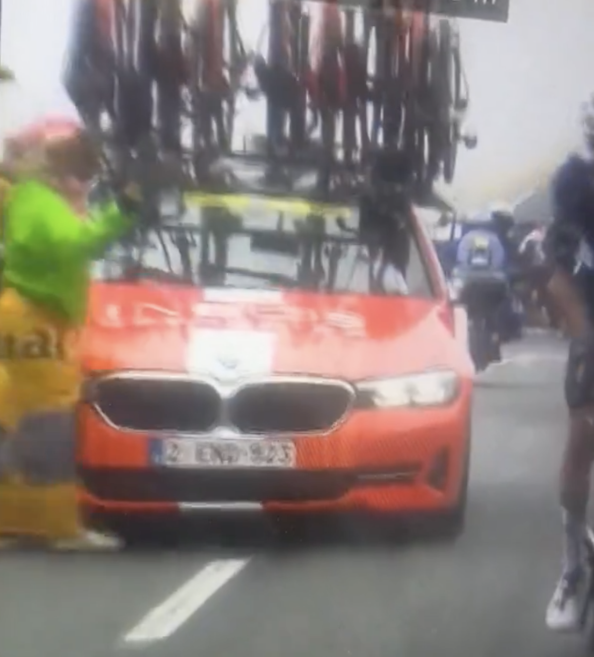 DS driving Ineos Grenadiers team car hits spectator at the Tour de ...