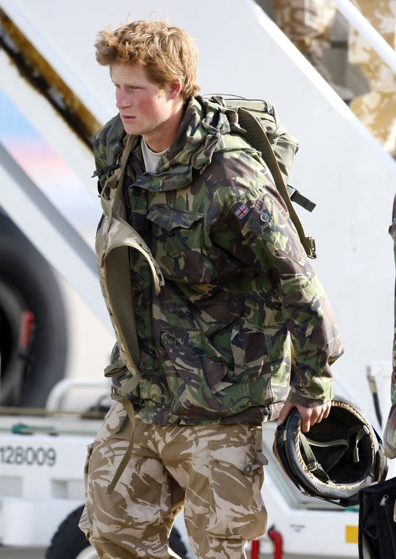 34 Prince Harry Photos Through the Years - Duke of Sussex Life History ...