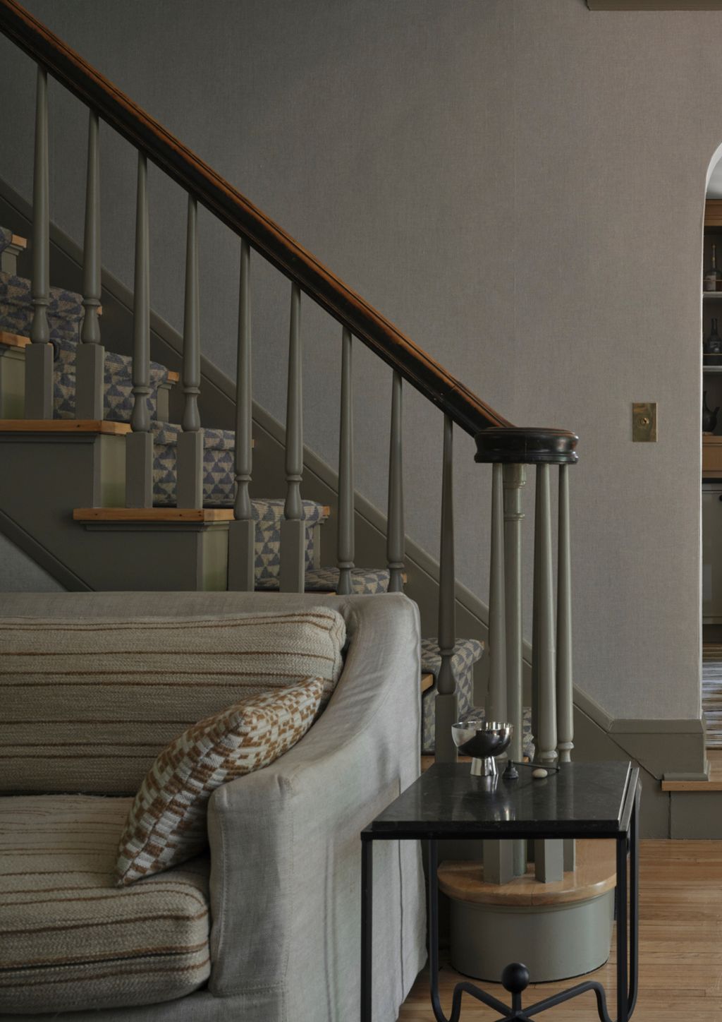 Ever Considered a Two-Toned Sofa? Here's Why You Should | Livingetc