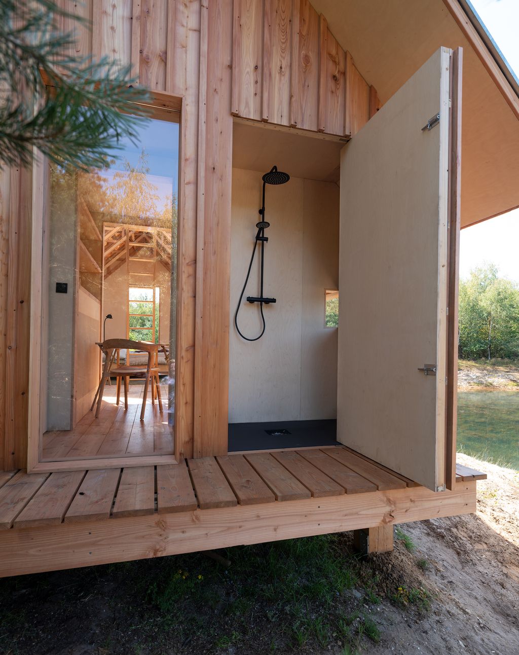 This remote cabin takes indoor/outdoor living to another level