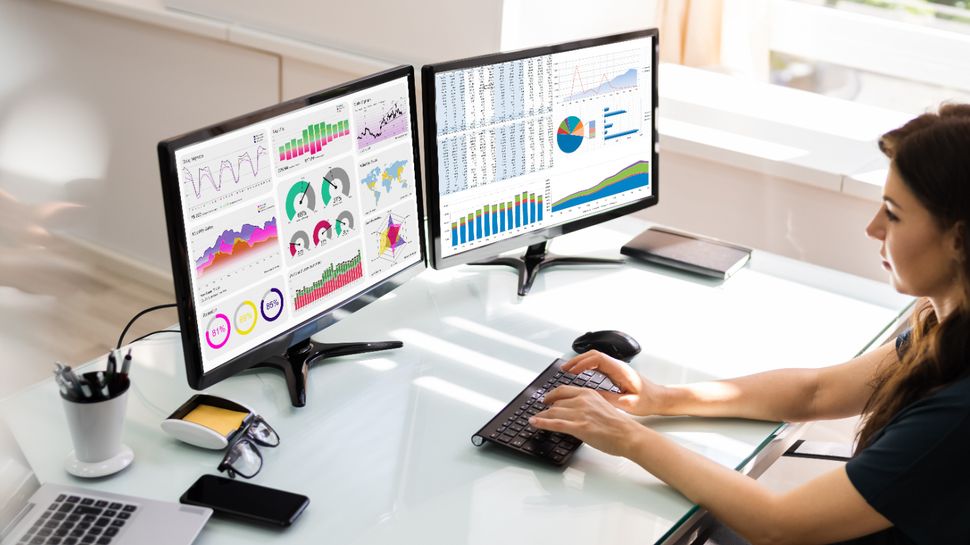 How to manage multiple monitors in Windows 11 | TechRadar