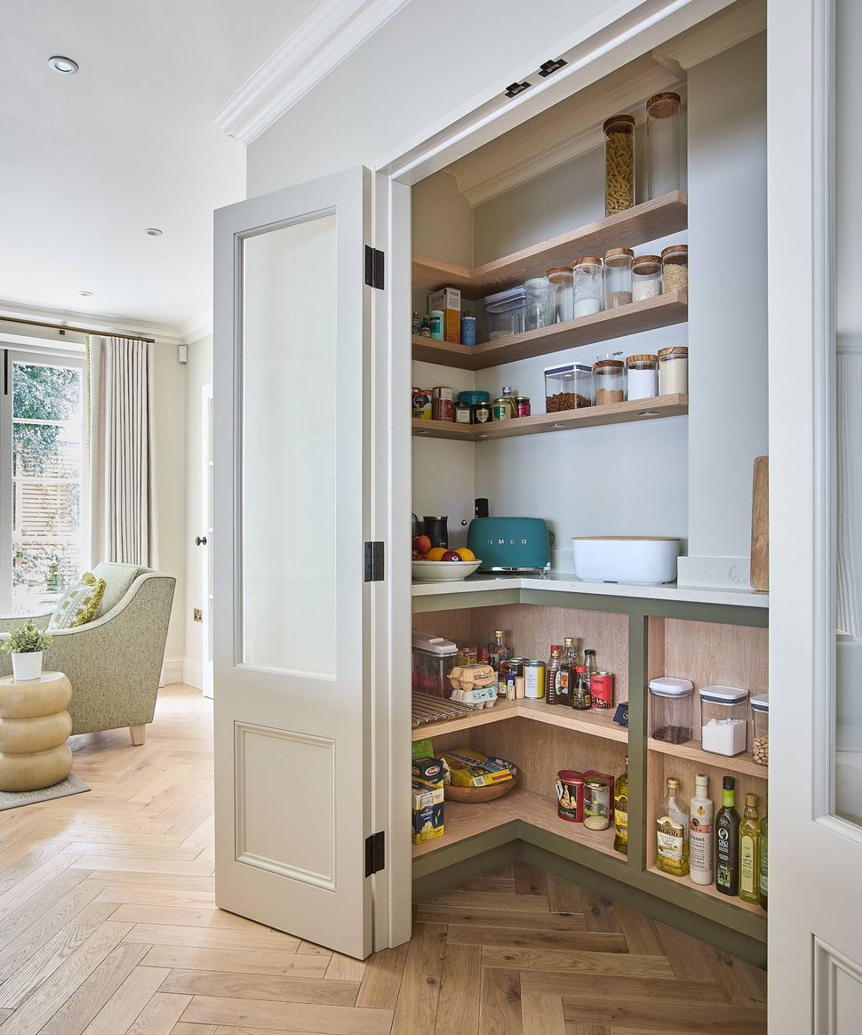 10 walk in pantry ideas that will clear your kitchen clutter | Homebuilding