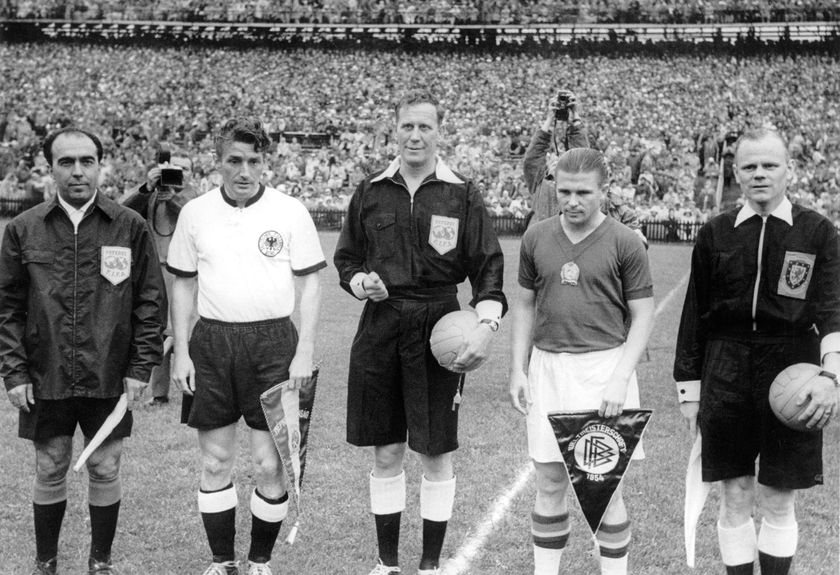 The most iconic football referees | FourFourTwo
