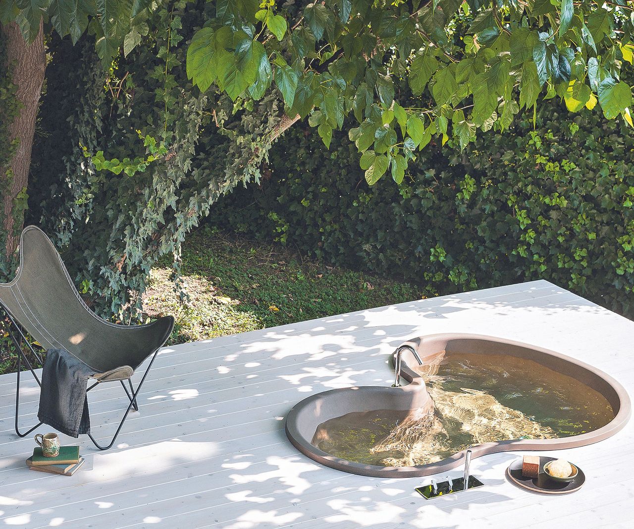 16 outdoor bathroom ideas for a stylish, tranquil space | Homes and Gardens