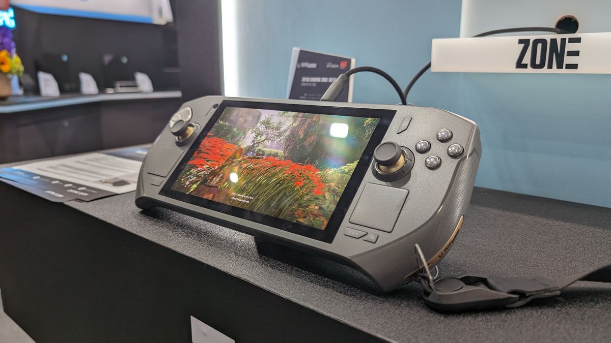 Hands on: Zotac Zone: the newest challenger in the handheld PC gaming ...