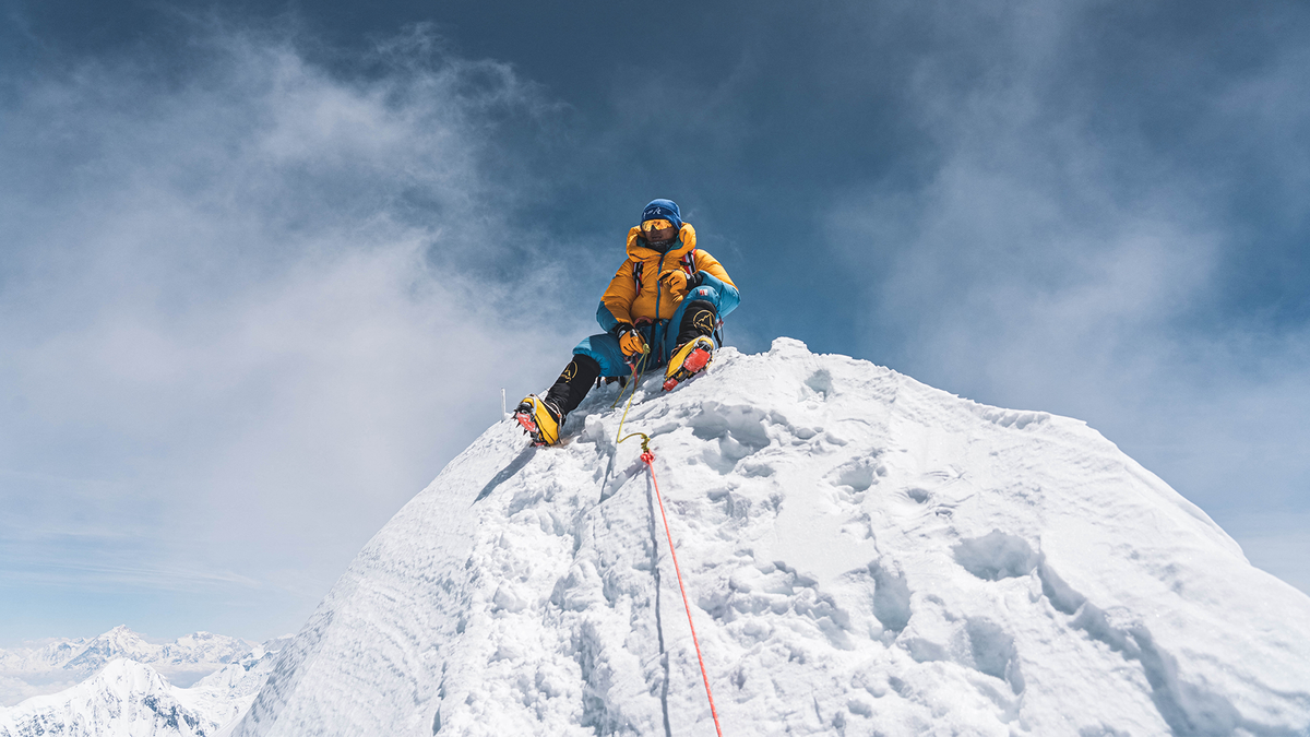 Nepalese teen becomes the youngest person to summit the world's 14 highest peaks | Advnture