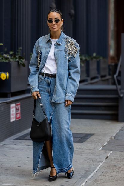 32 denim jacket inspiration shots, showcased on street stylers | Woman ...