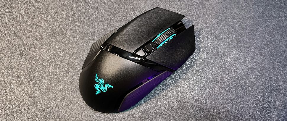Razer Basilisk V3 Pro Review: Does It All, Wirelessly | Tom's Hardware