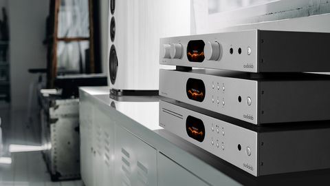 Audiolab unveils three mid-range musketeers in its hi-fi 7000 Series ...