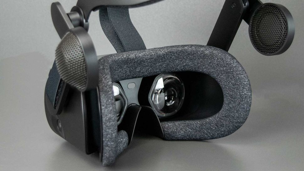 HP Reverb G2 Review: Amazing Clarity, Disappointing Tracking | Tom's ...