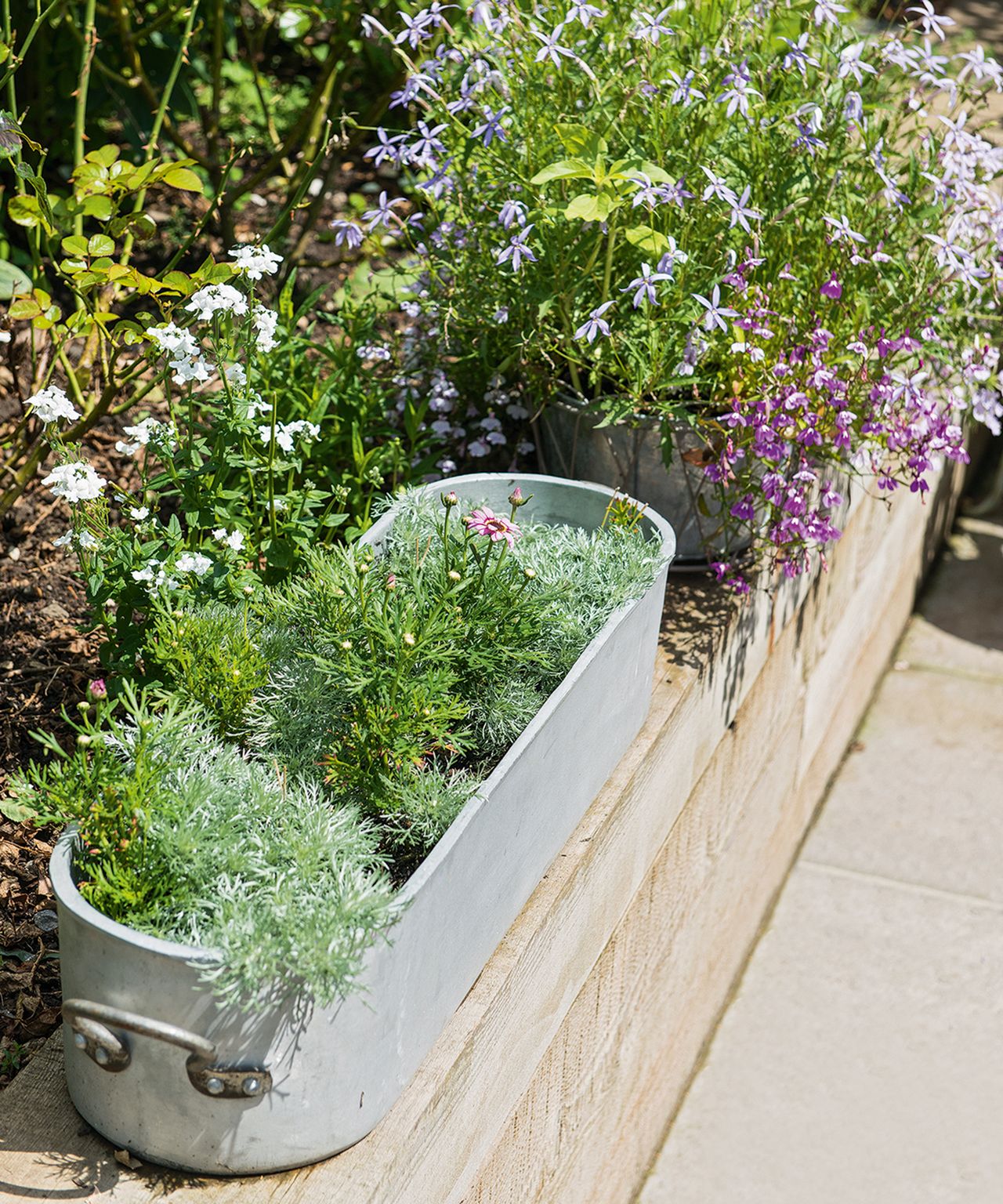 15 Herb Garden Planter Ideas – Grow An Aromatic Patio Feast | Gardening ...