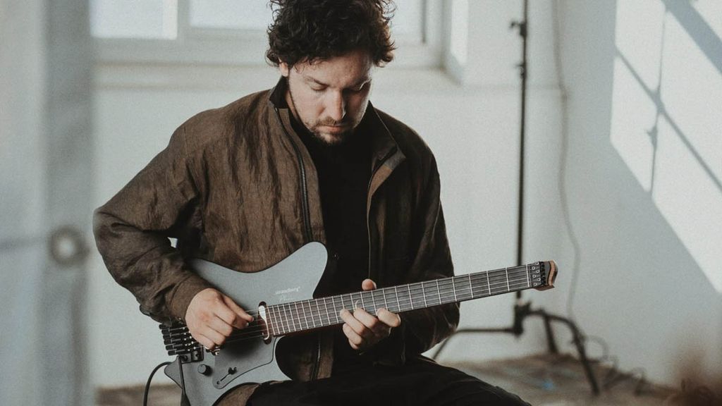 Plini’s new signature Strandberg Sälen is here and it pairs “super ...