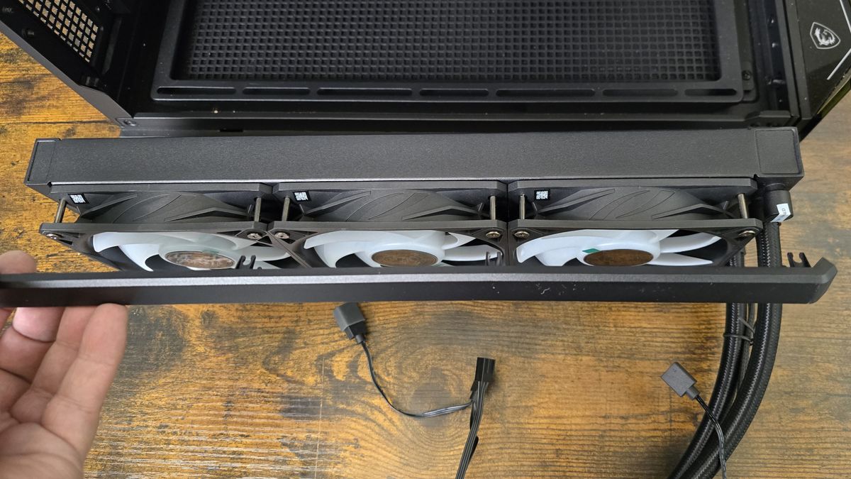 MSI CoreLiquid I240 and I360 review: Quiet power | Tom's Hardware