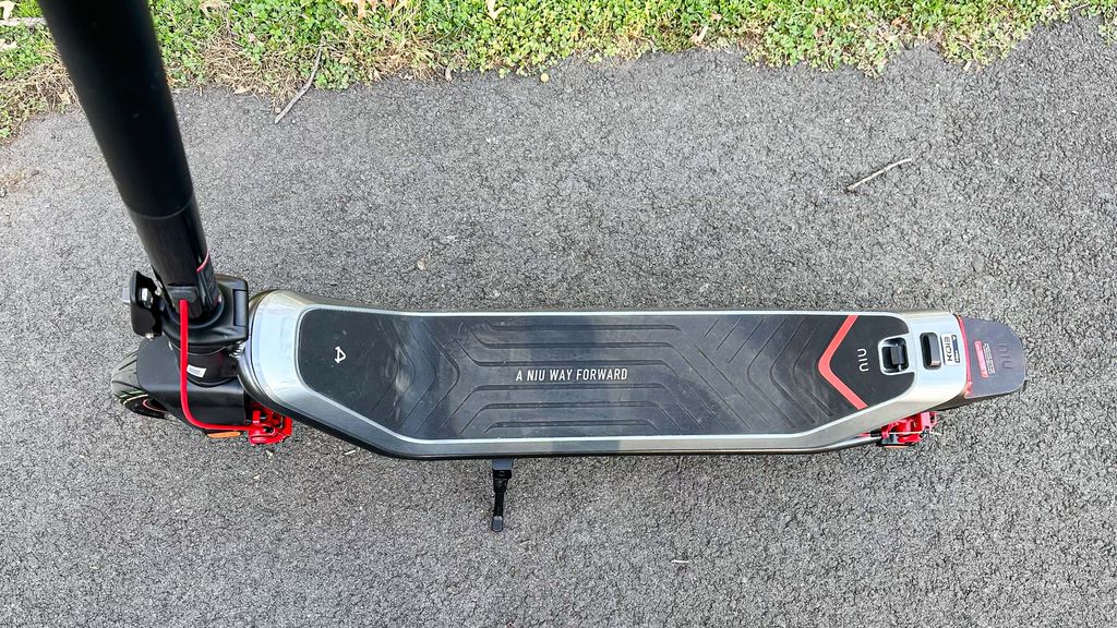 Niu Kqi3 Max electric scooter review | Tom's Guide