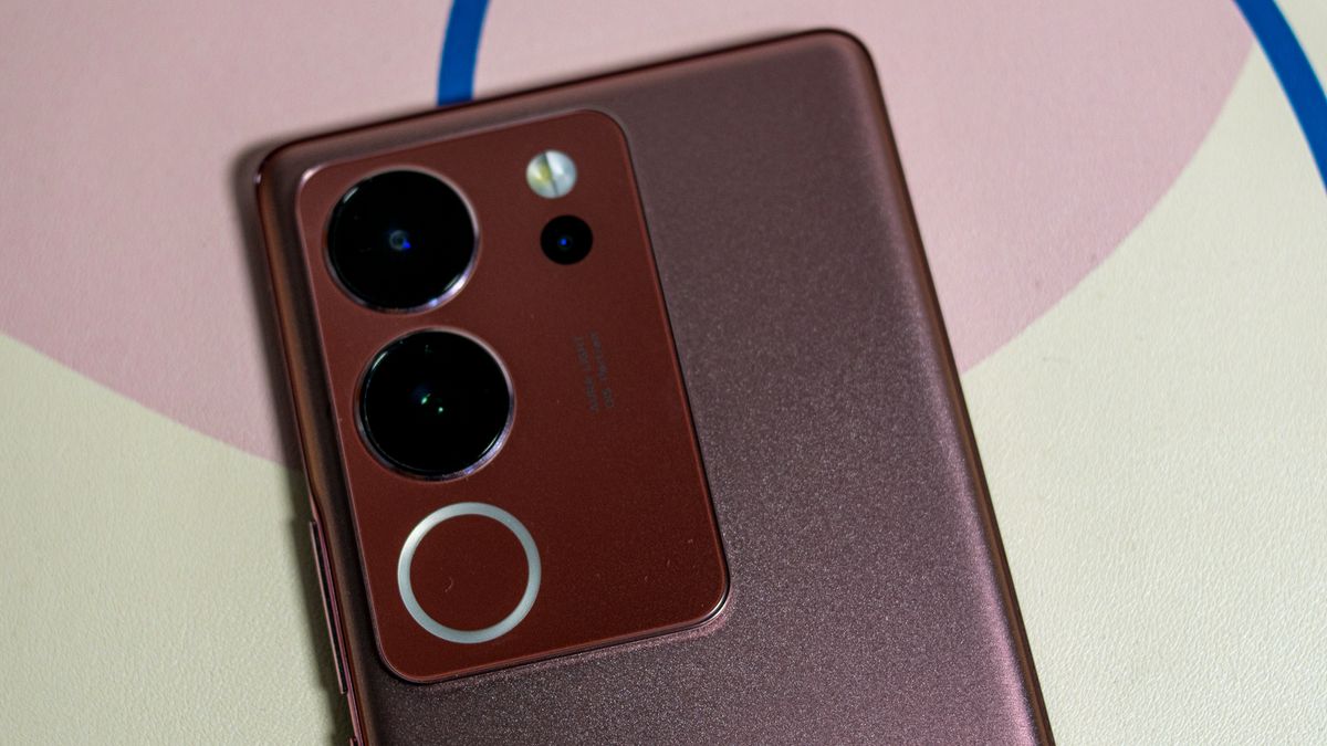 Vivo V29 and V29 Pro review: Elevating your portraits, but with a few ...