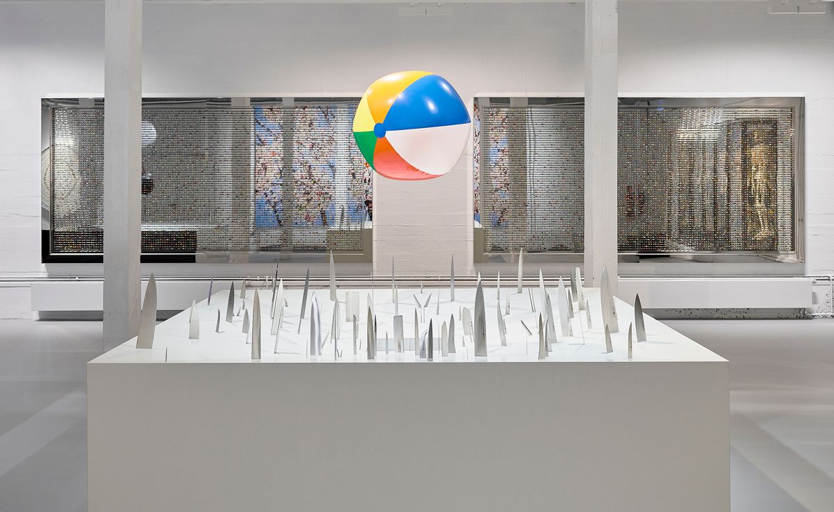 The Weight of Things: Damien Hirst curates his retrospective in Munich ...