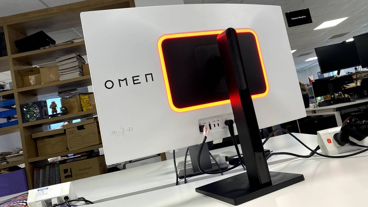 HP Omen Transcend 32 OLED gaming monitor review | PC Gamer