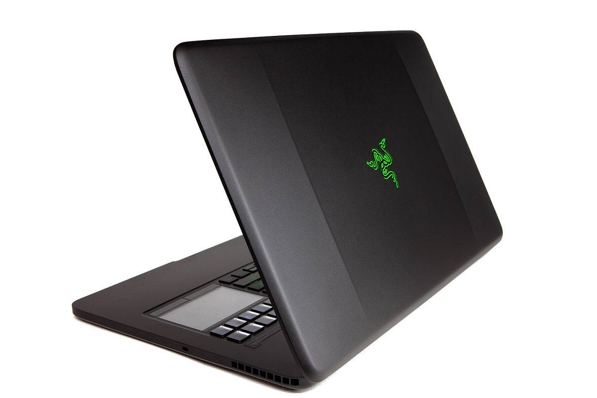 Razer's Second-Generation Blade Notebook Review: Focusing On The Z ...