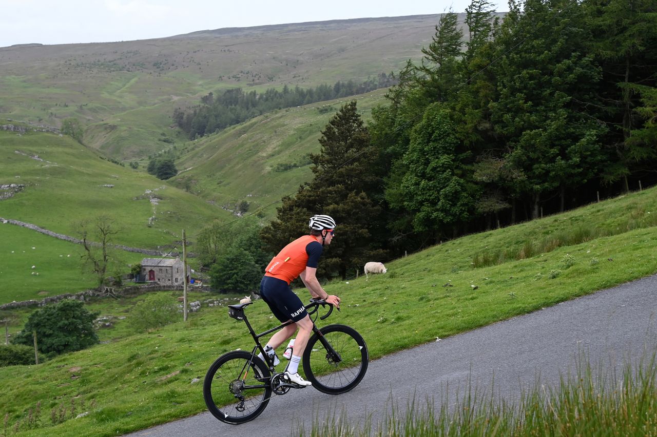 Top 7 wrist mobility exercises for cycling - here’s how to prevent hand ...