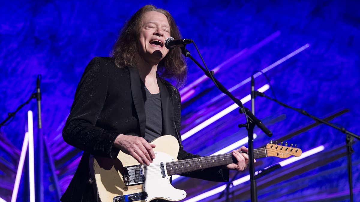 Robben Ford announces first instrumental studio album in almost 25 ...