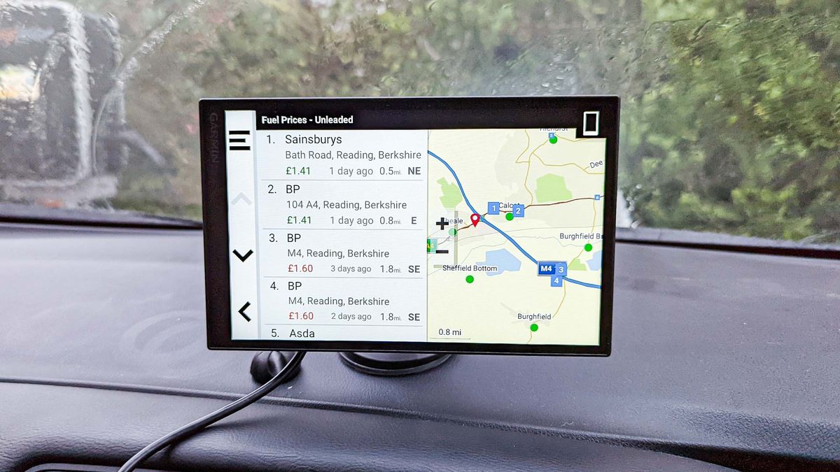 Garmin DriveSmart 86 review: Trying and failing to compete with the ...