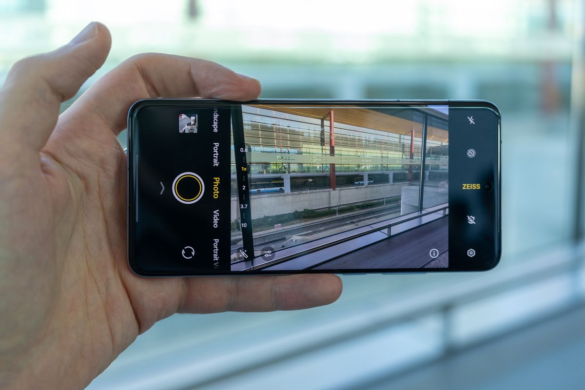 Vivo X200 Pro review: I spent five days with the 200MP Zeiss telephoto ...