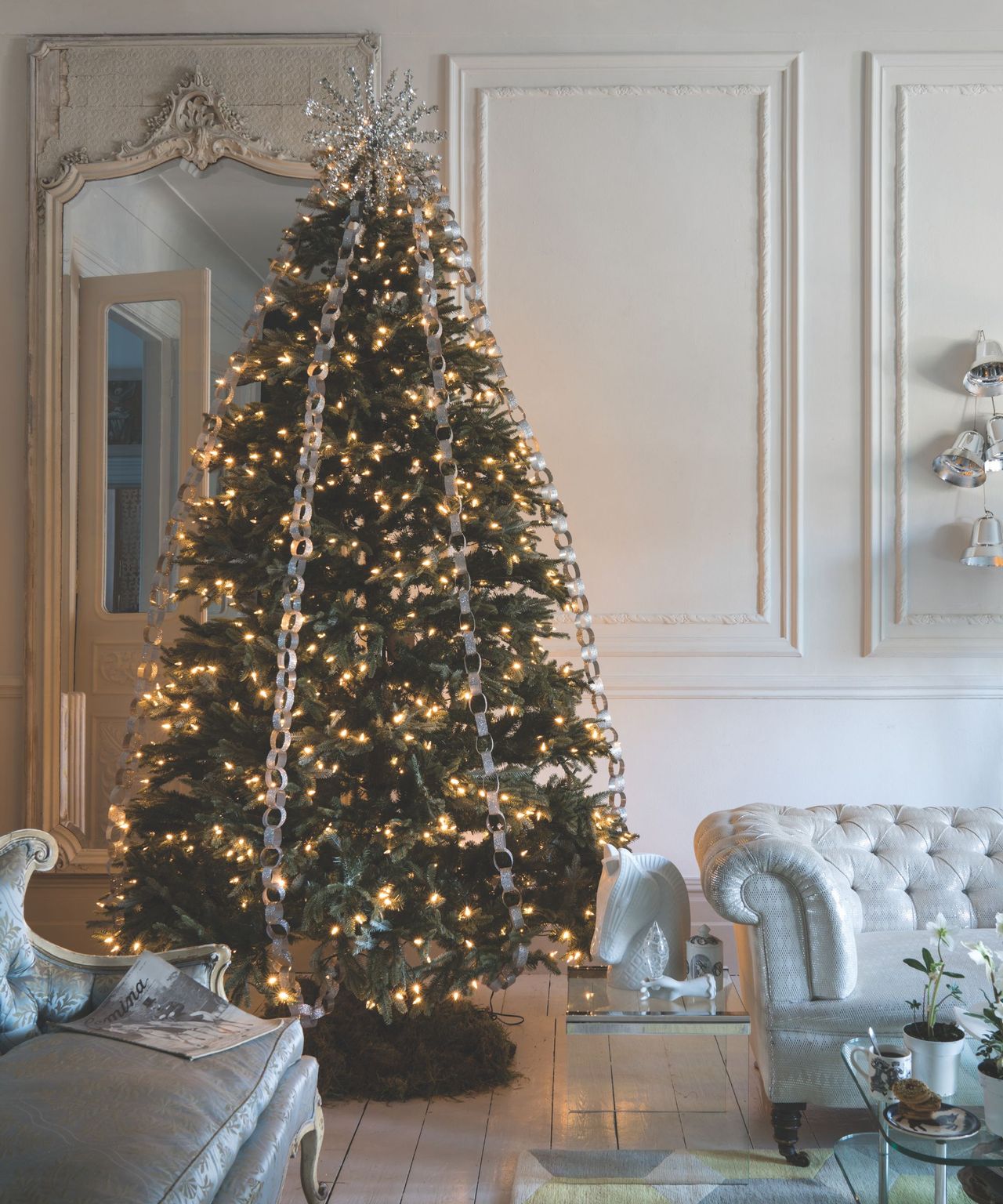 How to make the base of your Christmas tree look nice | Homes and Gardens