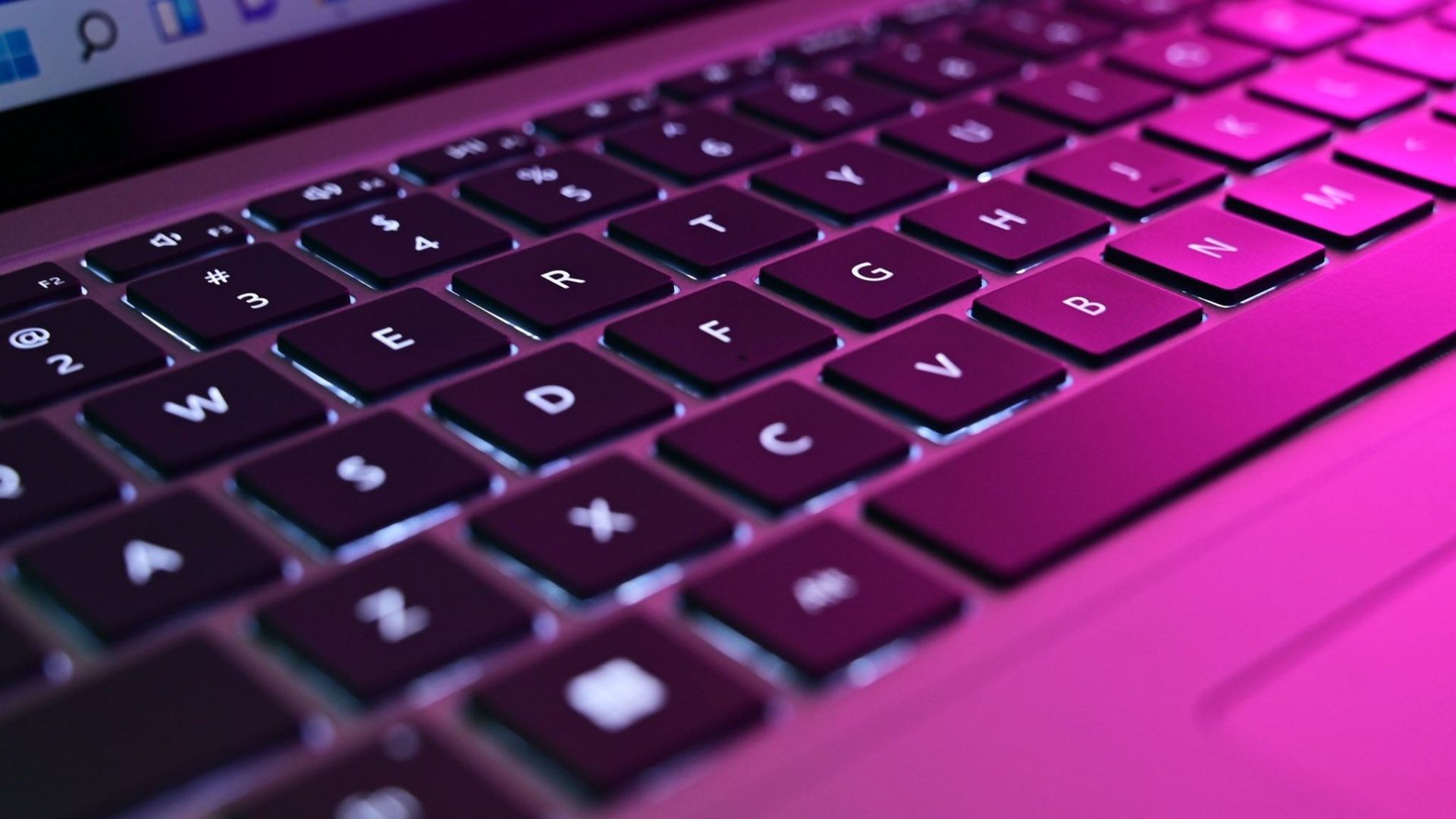 Microsoft News Roundup: Windows 11 update mix up, Surface Laptop Studio ...