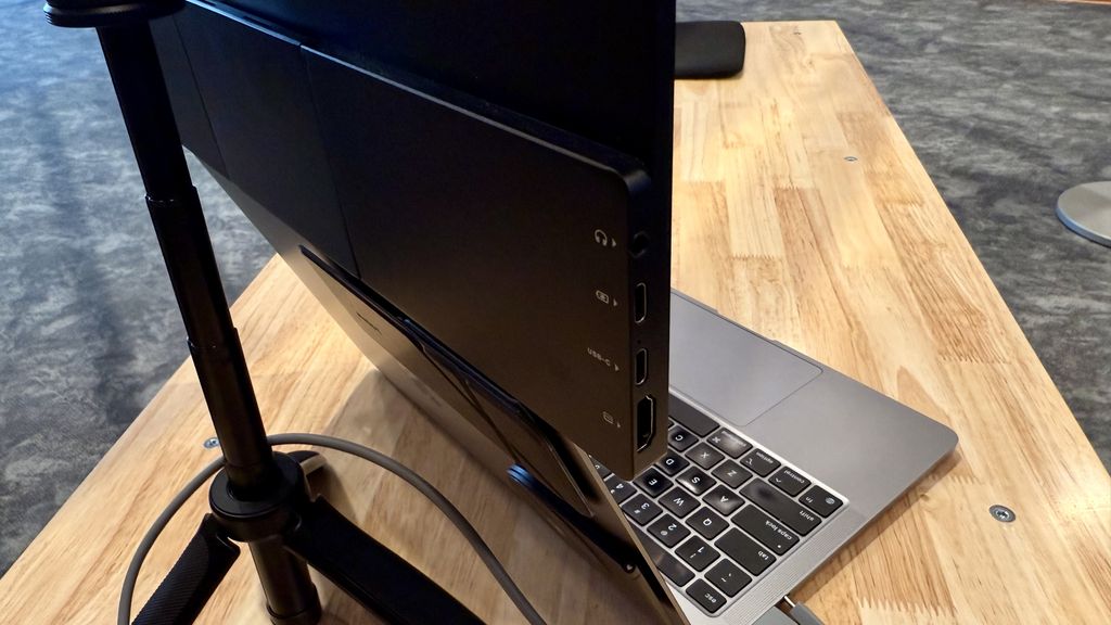 Tern Setups 16-inch 4K OLED portable monitor review | TechRadar