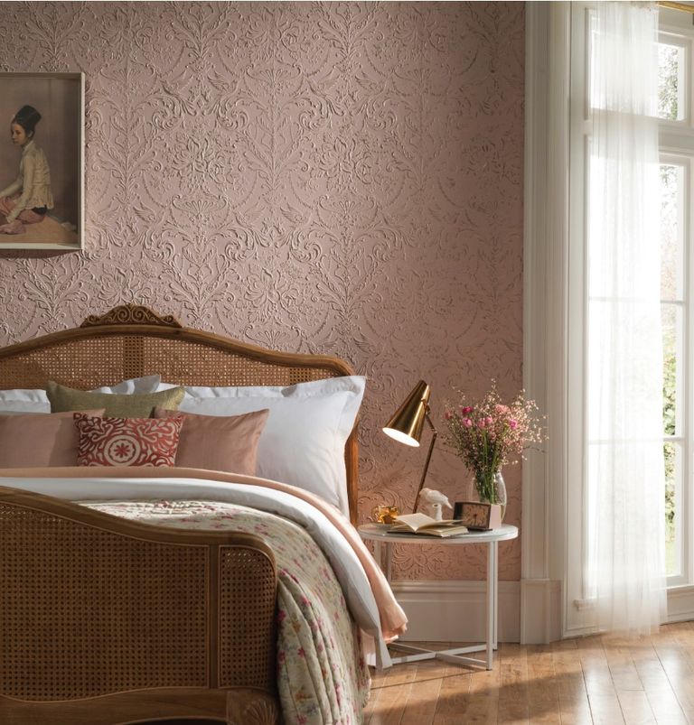 Vintage wallpaper ideas: 10 authentic period looks | Real Homes