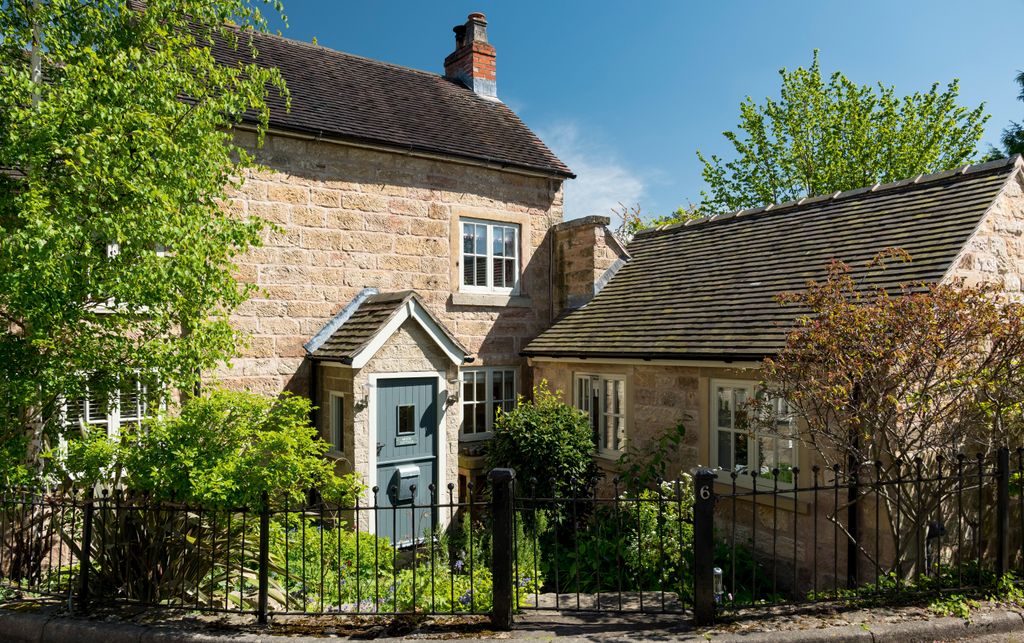 Country cottages: 18 charming period homes | Real Homes