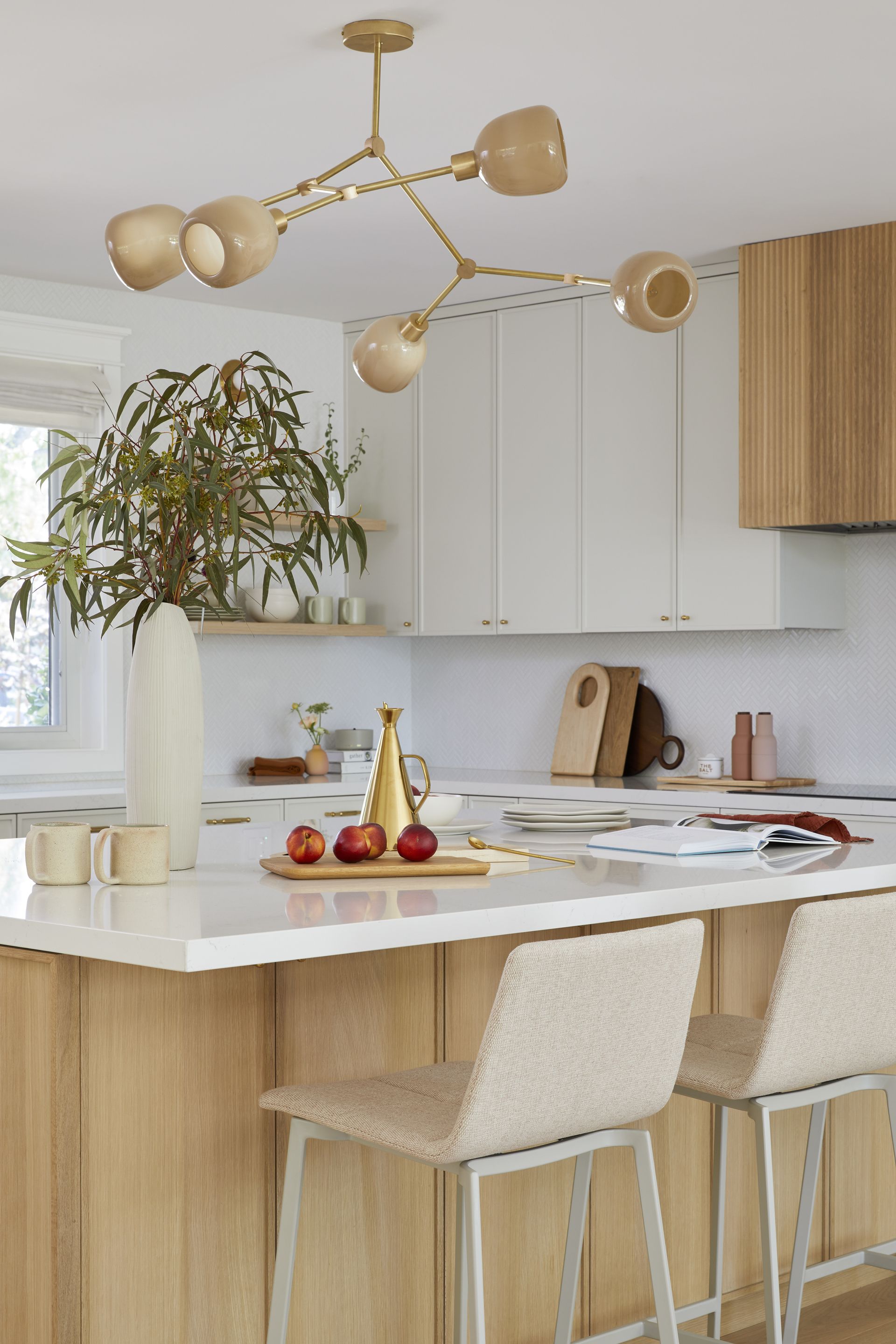9 Ways Designers Make Cream Kitchen Cabinets Feel More Modern | Livingetc