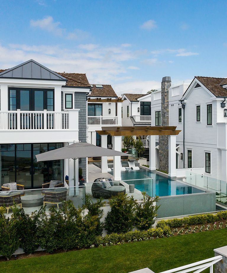 A stunning oceanfront home in California, designed by Brandon ...