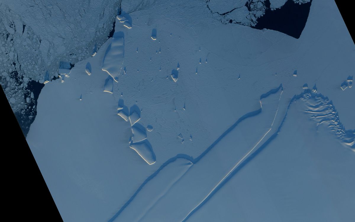 Antarctica: The Ice-Covered Bottom of the World (Photos) | Live Science
