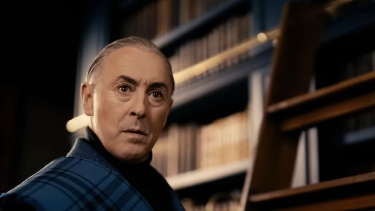 The Traitors: 5 Things To Know About Peacock's New Reality Show ...