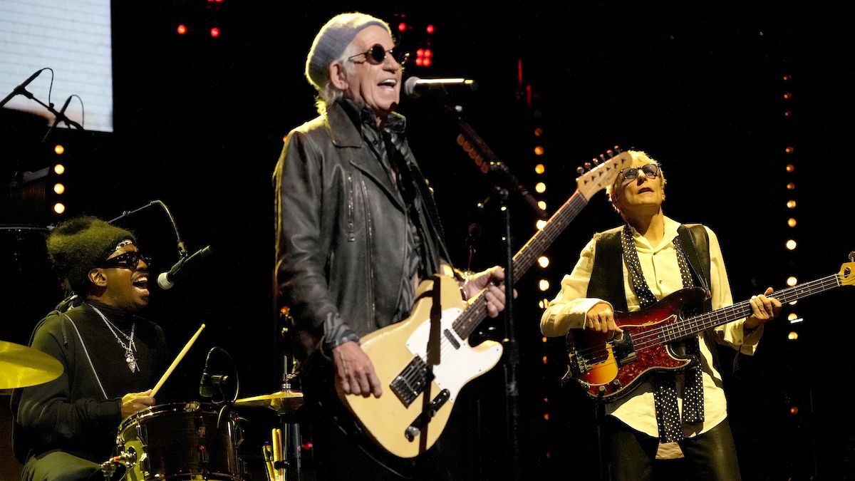 Fender Stratocaster Vs Telecaster: Which Of These Timeless Guitars Is ...
