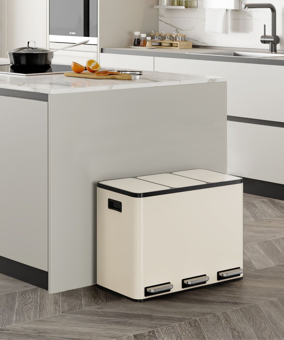 10 kitchen bin ideas that are practical, neat and stylish | Homebuilding