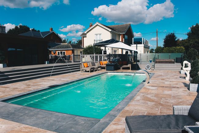 Choosing a Home Swimming Pool For Any Size Garden or Indoors | Homebuilding