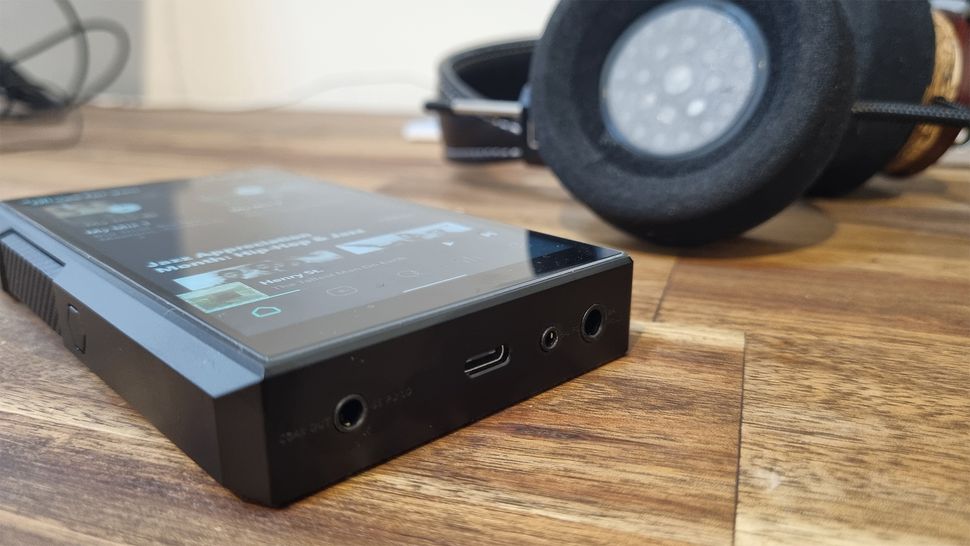 FiiO M11S review: a very decent-sounding portable music player with extensive features | What Hi-Fi?