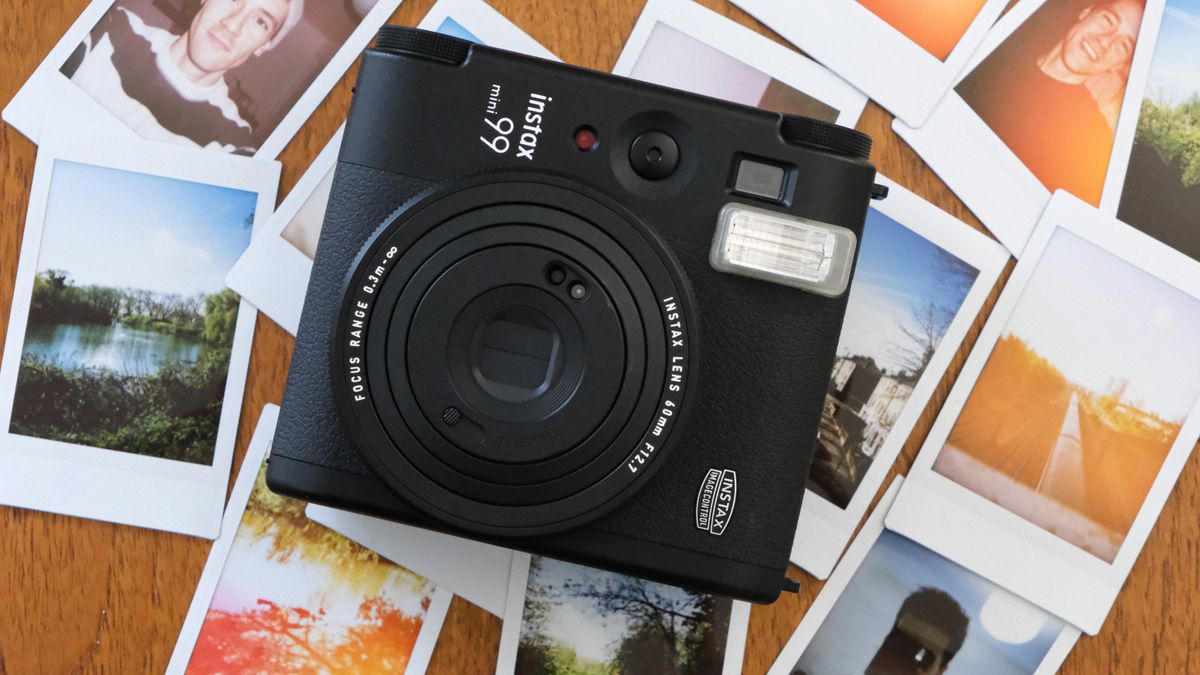 Just how trendy is vintage? Retro cameras outnumber fancy flagships on ...
