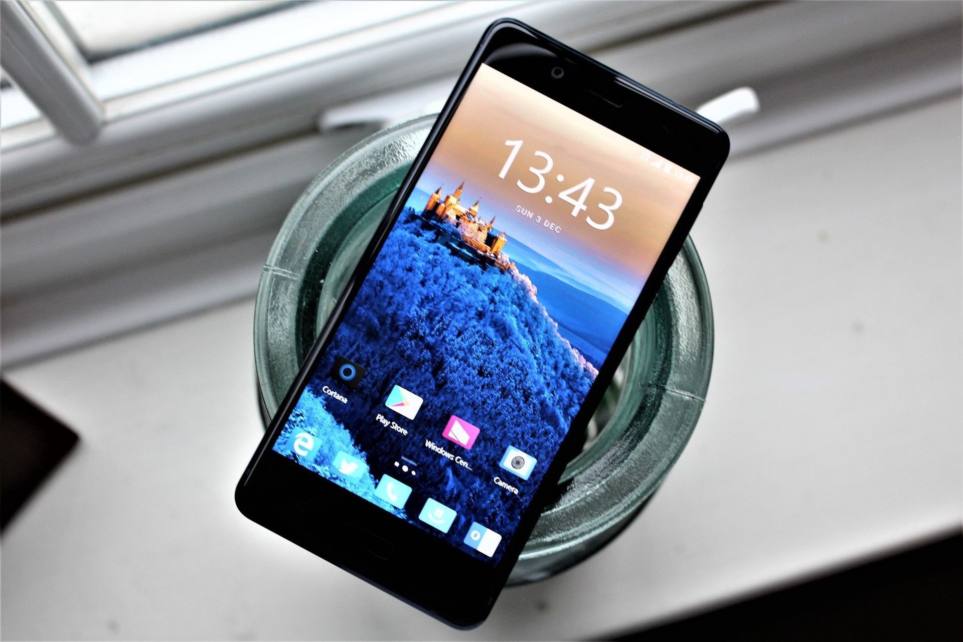 Nokia 8 review: Returning to the world of Nokia without Windows ...