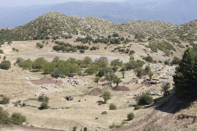 Ancient Greek Skeleton May Be Remains of Human Sacrifice to Zeus | Live ...